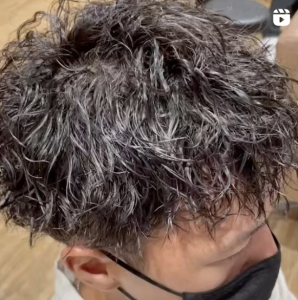 優しくワイルドなメンズヘアスタイル【 マッシュショート × ツイストパーマ